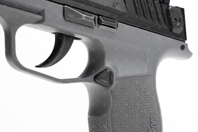 Strike Industries Extended over OEM Magazine release catch for SIG P365 ...